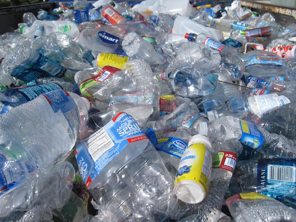 What’s the Difference Between Rubber and Plastic? - AirBoss Rubber ...